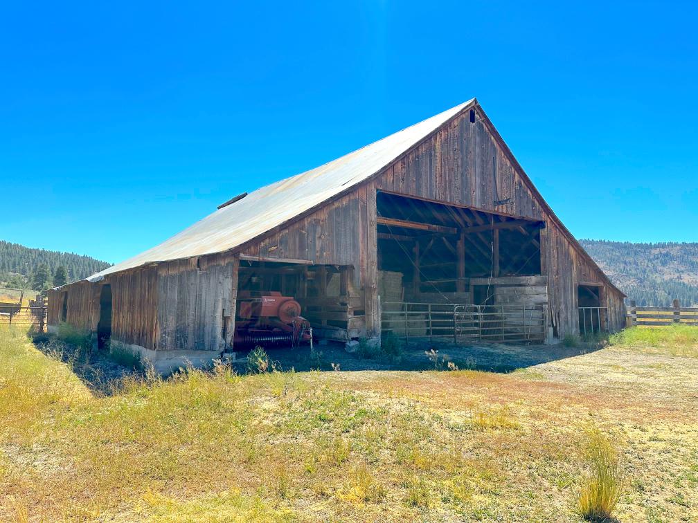 Far West Real Estate | Ranches | Antelope Valley Ranch